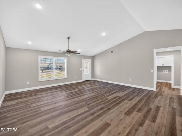 453 Hinch Mountain View Rd