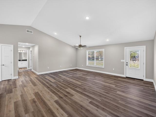 453 Hinch Mountain View Rd, Crossville, TN 38555 | MLS #3159 | Compass