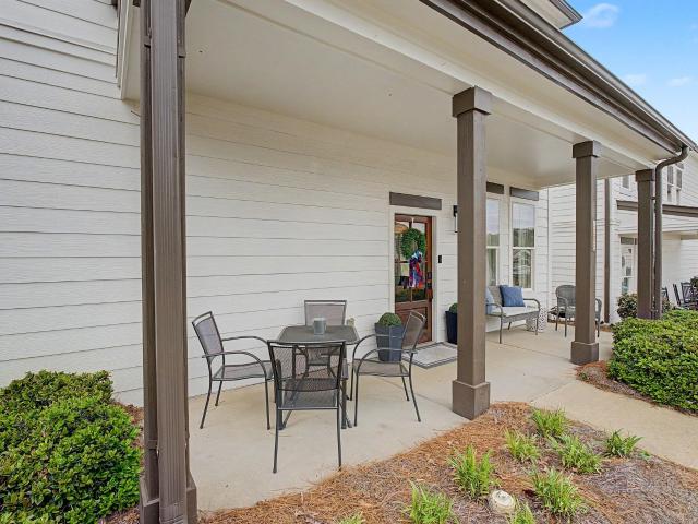 453 olive branch way