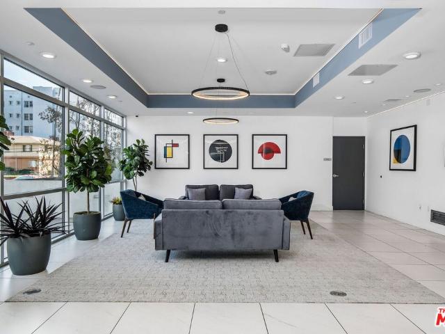 453 S Kenmore Ave, Unit 707, Los Angeles, CA 90020 | MLS #26667