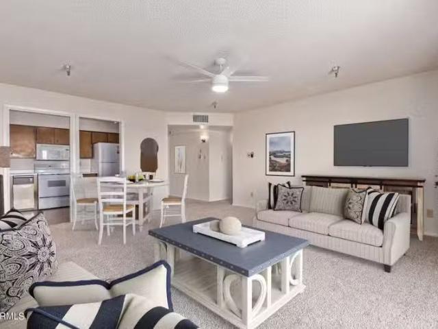 453 S Parkcrest #432, Mesa, AZ 85206 MLS 6764721