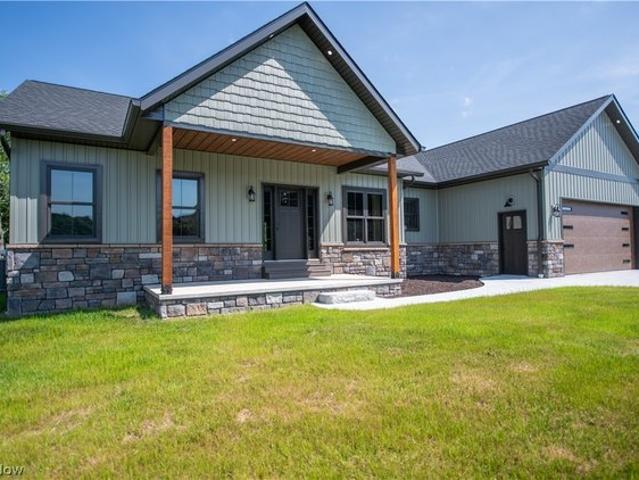 453 Shane Ave, Waynesburg, OH 44688