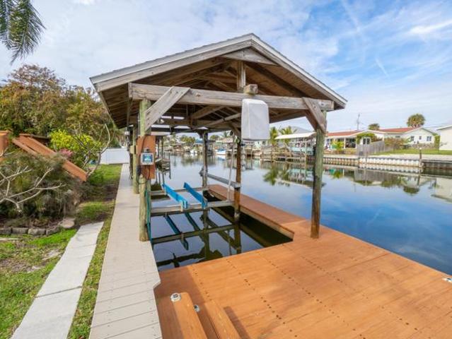 453 Penguin Dr, Satellite Beach, FL 32937