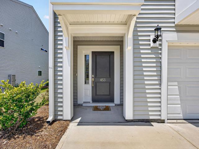 453 Pepperbush Lane