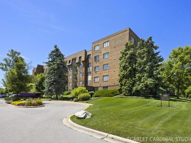 453 Raintree Dr Unit 4D, Glen Ellyn, IL 60137