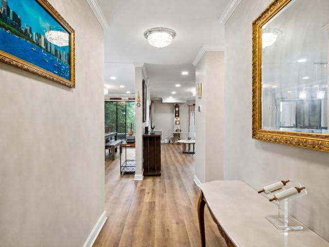 453 Raintree Drive # 3P