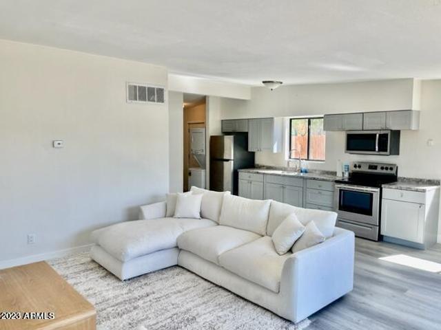 453 w university drive