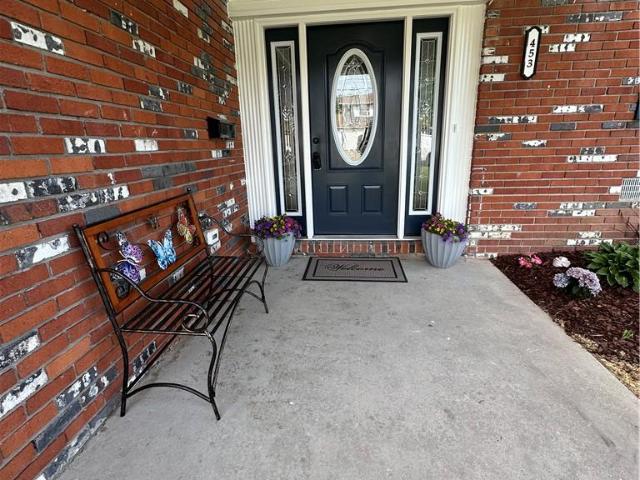 453 W Plantation RD