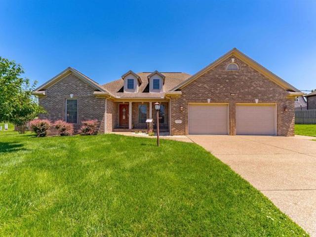 4544 Elm Dr, Newburgh, IN 47630
