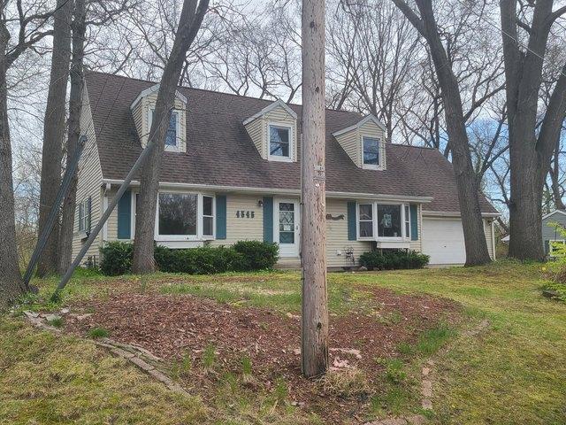 4545 N Cedar Trl, Stevensville, MI 49127