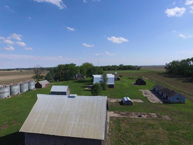 4545 Dove Ave, Ireton, IA 51027
