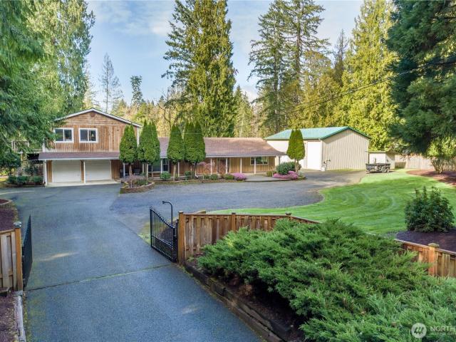 4545 Steamboat Island Road NW