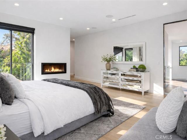 4545 Stern Ave, Sherman Oaks, CA 91423 | MLS #SR26083
