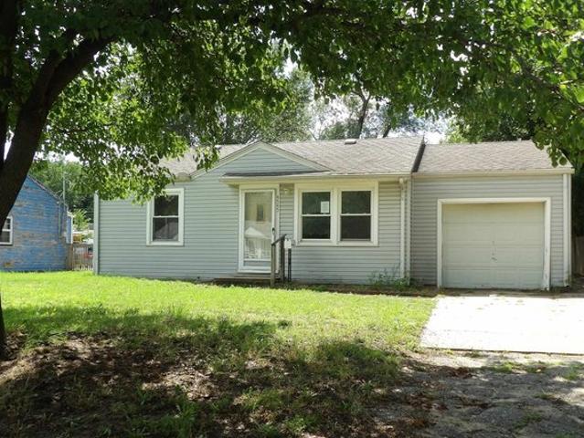 4545 S Oak St, Wichita, KS 67217