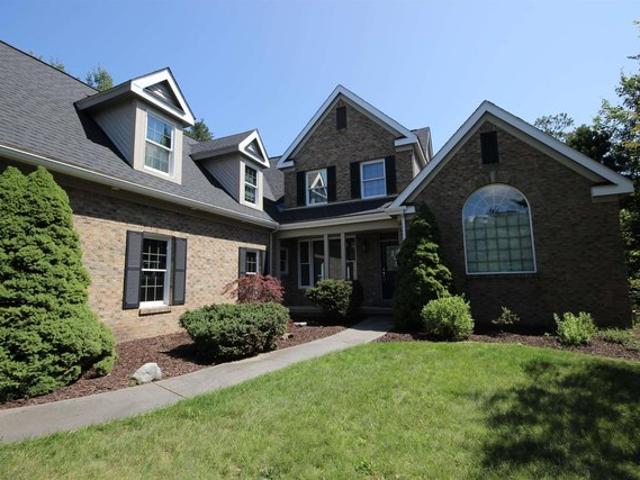 4545 S Pine Valley Ct, Suttons Bay, MI 49682