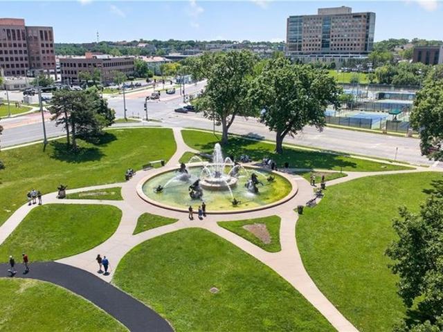 4545 Wornall Rd Apt 1104, Kansas City, MO 64111