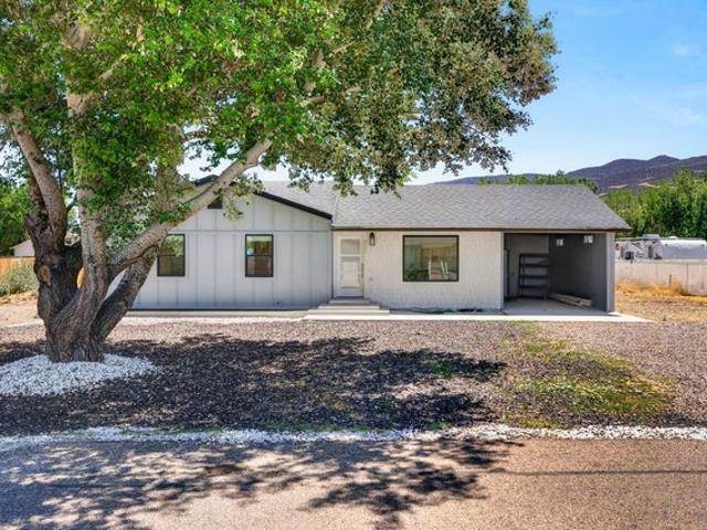 4546 N Tumbleweed Dr, Cedar City, UT 84721