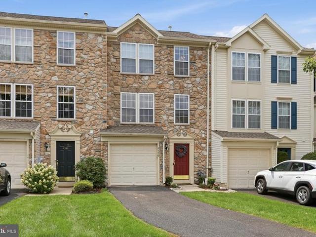 4546 Jasmine Dr, Center Valley, PA 18034