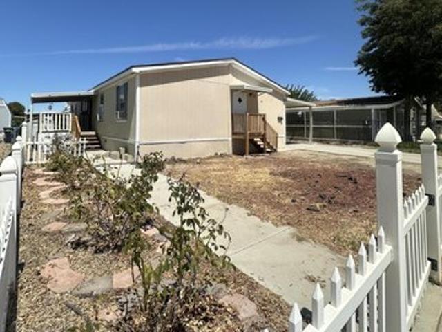 4546 th St E Spc 171, Lancaster, CA 93535