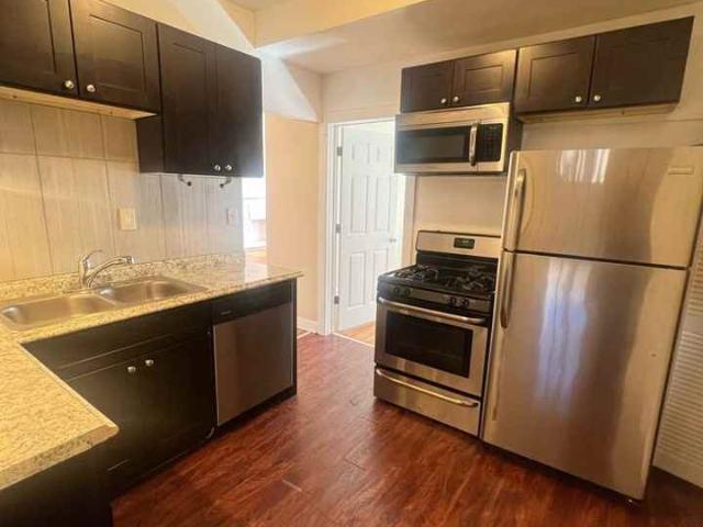 4546 Western 2 Bedroom Apartment for Rent at 4546 N Western Ave, Chicago, IL 60625 Lincoln Square
