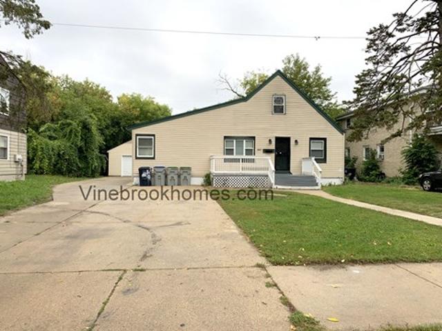 4547 N 46th St 3/2 1588 sqft