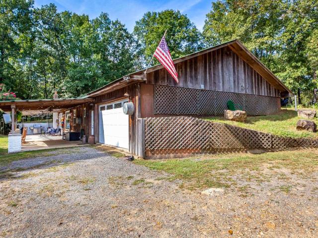 4547 Buttercreek Road