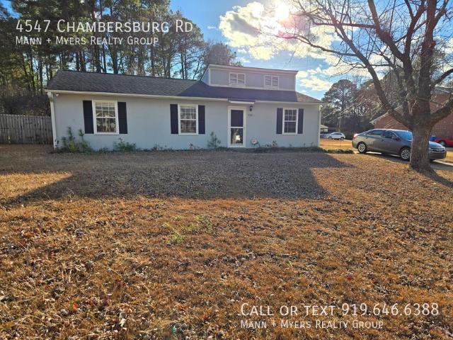 Convenient 3 Bedroom Home Near Fort Bragg – Fenced Yard, Screened Patio & Move In Ready!