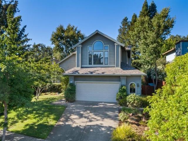 4549 Offner Ln, Santa Rosa, CA 95409