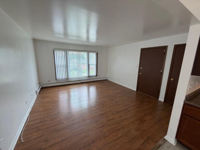 4549 Forest Avenue # 2S