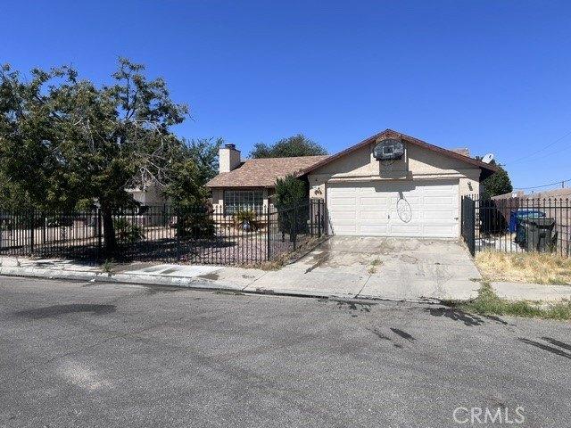 45403 8th St E, Lancaster, CA 93535