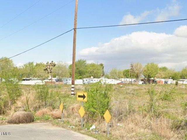 45409 E 8th St, Lancaster, CA 93535