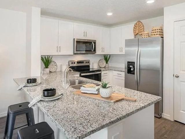 4540 Amore Ln, West Melbourne, FL 32904
