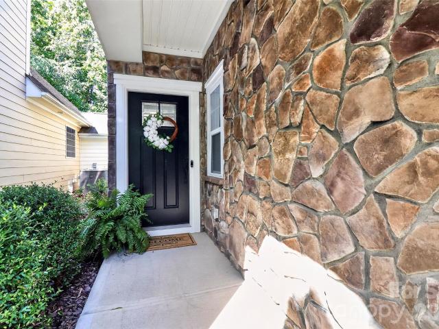 4540 Blackmuir Wood Circle