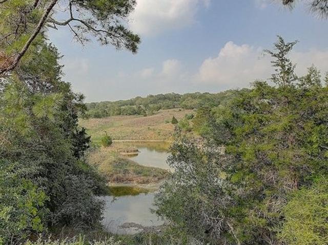 4540 Creamer Creek Rd, La Grange, TX 78945