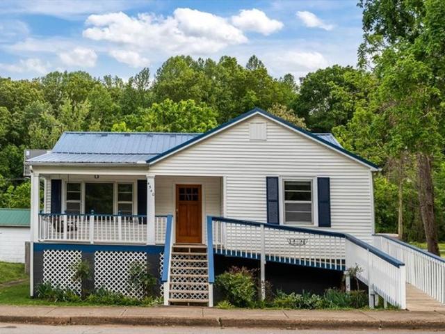 4540 W Main St, Erin, TN 37061