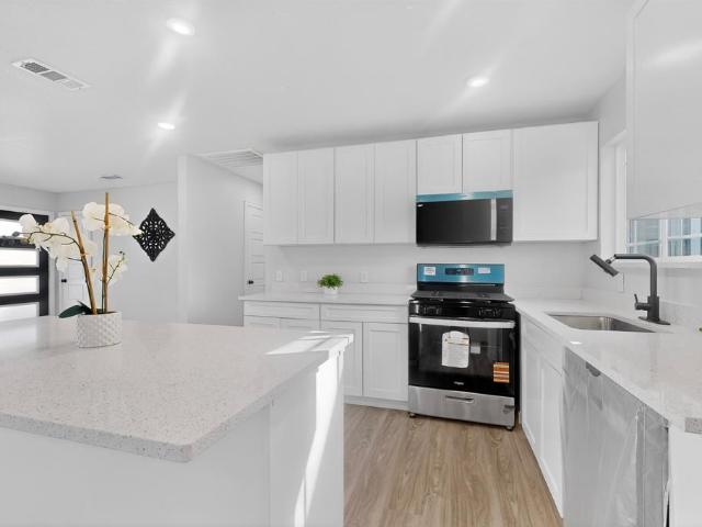 4540 Western Oaks Dr, Dallas, TX 75211 | MLS #21196 | Compass