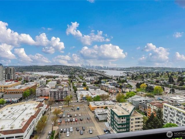 4540 8th Ave NE Apt 2106, Seattle, WA 98105