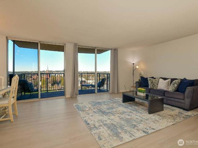 4540 8th Avenue NE # 1605