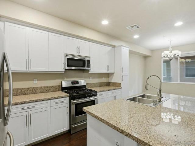4541 Rainier 13