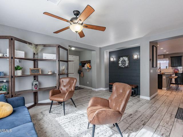4541 w federal way