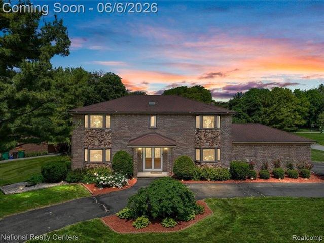 45420 Harmony Ln, Van Buren Township, MI 48111
