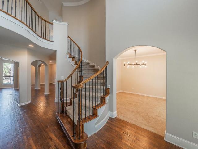 4542 Carraway Drive