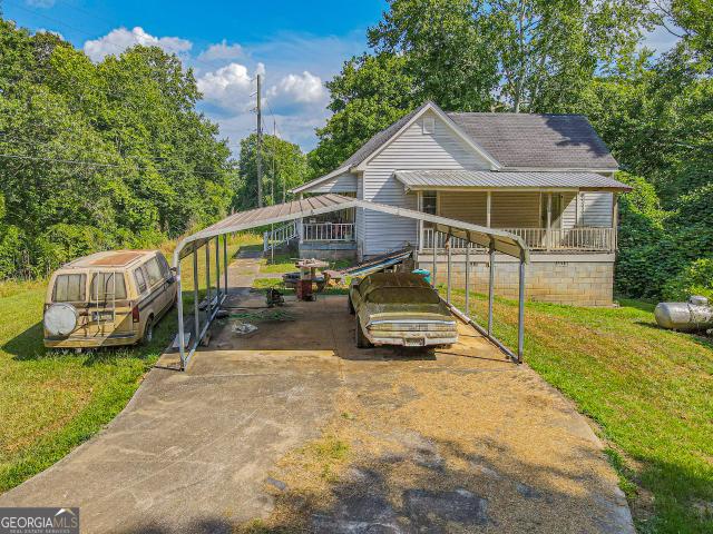 4542 E Hall Road