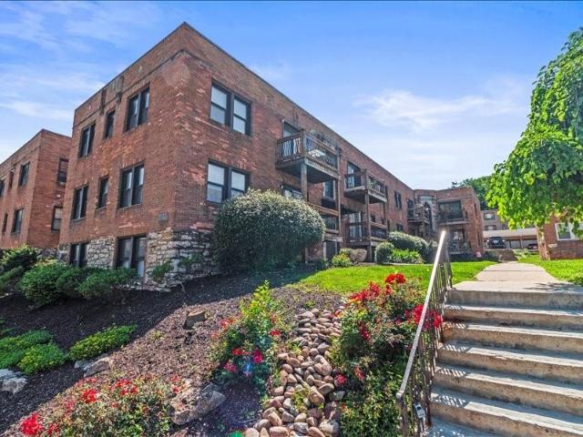 4542 Jarboe Street # 4
