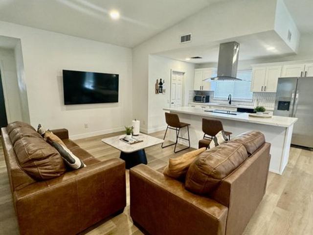 4543 N 101st Ave, Phoenix, AZ 85037