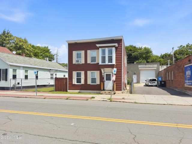 454 5th Avenue