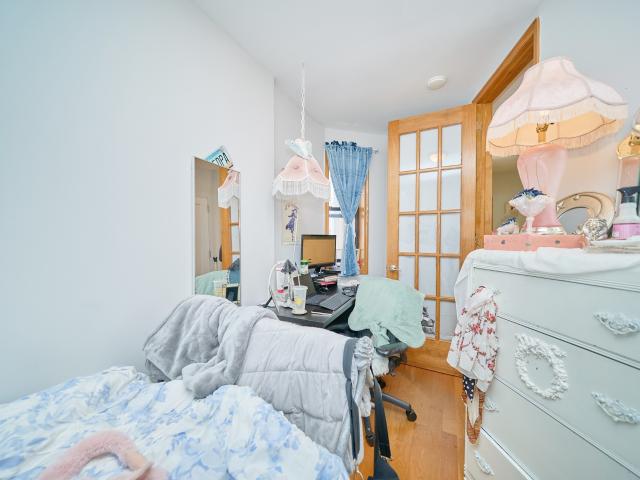 454 9th Avenue 12