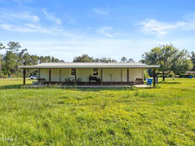 454 Canning Dr, Wewahitchka, FL 32465
