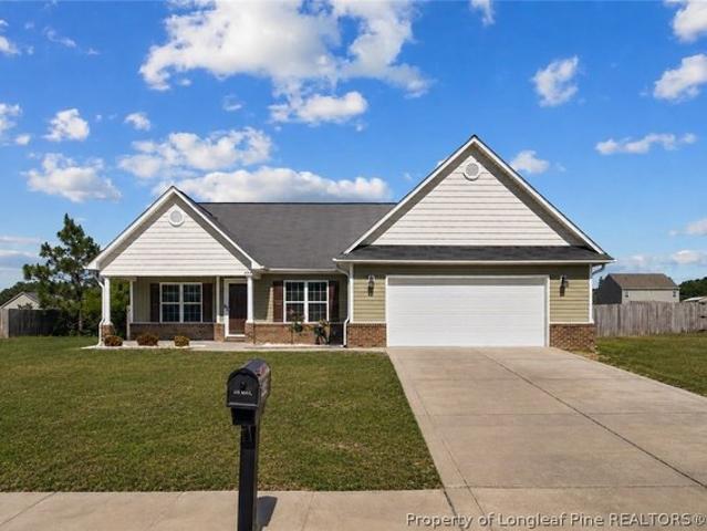 454 Blackhawk Ln, Raeford, NC 28376