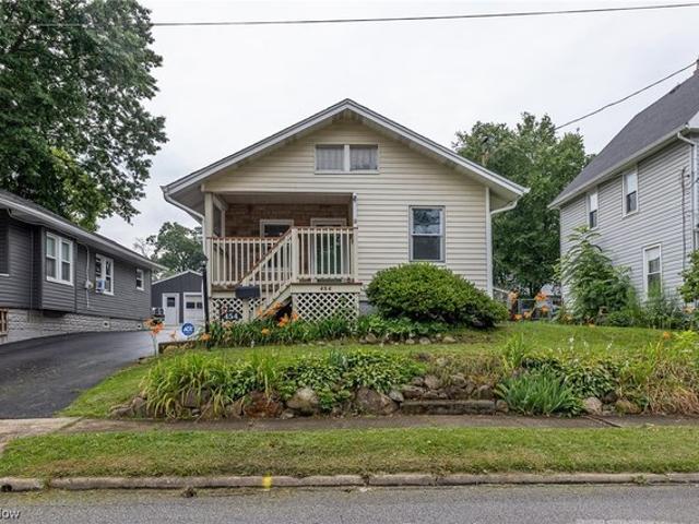 454 Grove Ave, Cuyahoga Falls, OH 44221